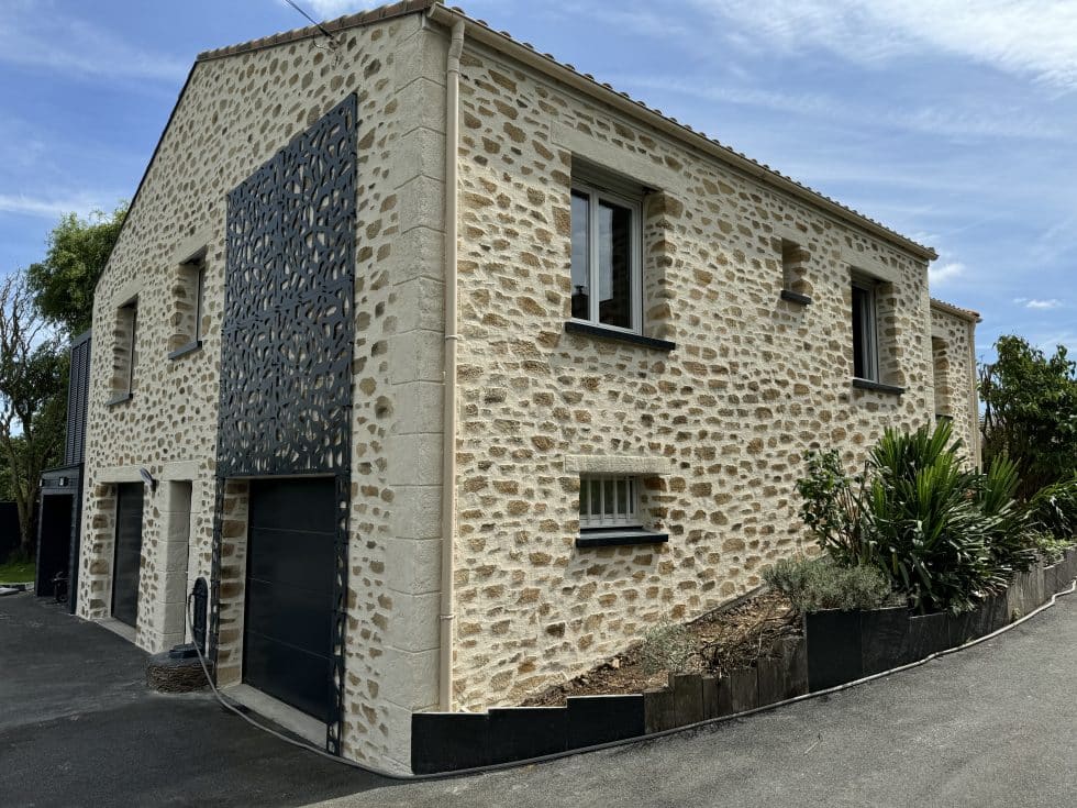 Facade Pierre Et Enduit